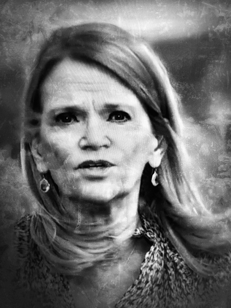 Martha Raddatz House: The Arlington Abode - Urban Splatter
