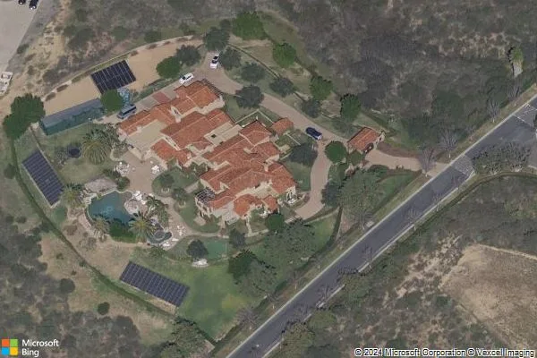 David Justice House: The Poway Paradise - Urban Splatter