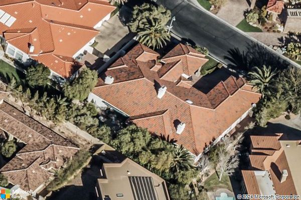 Doyle Brunson House: The Las Vegas Poker Palace - Urban Splatter