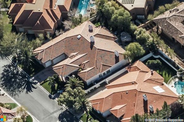 Doyle Brunson House: The Las Vegas Poker Palace - Urban Splatter