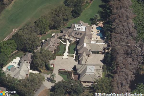 Rick Workman House: The Serene Windermere Sanctuary - Urban Splatter