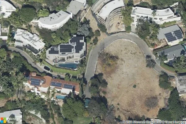 Weird Al House: The Hollywood Hills Abode - Urban Splatter