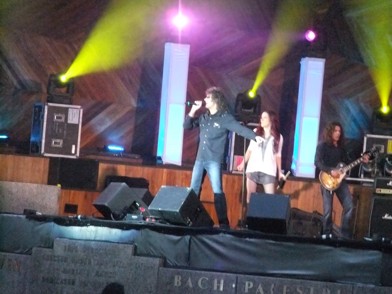 Mickey Thomas Net Worth: Rock Icons Wealth and Legacy - Urban Splatter