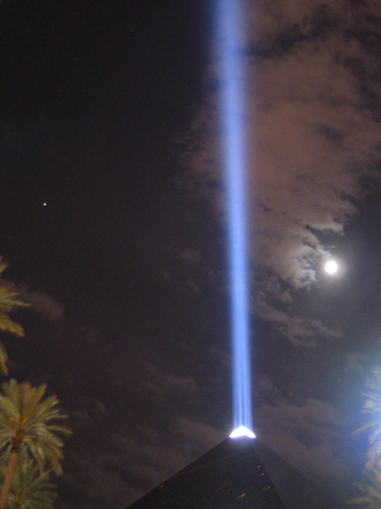 Max Lux Net Worth and Success in Music and Reality TV - Urban Splatter