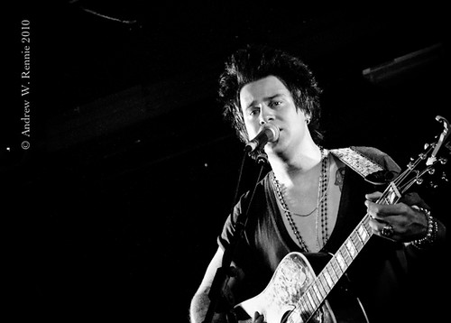 Ryan Cabrera's Wealth Journey: From Music to Millionaire - Urban Splatter